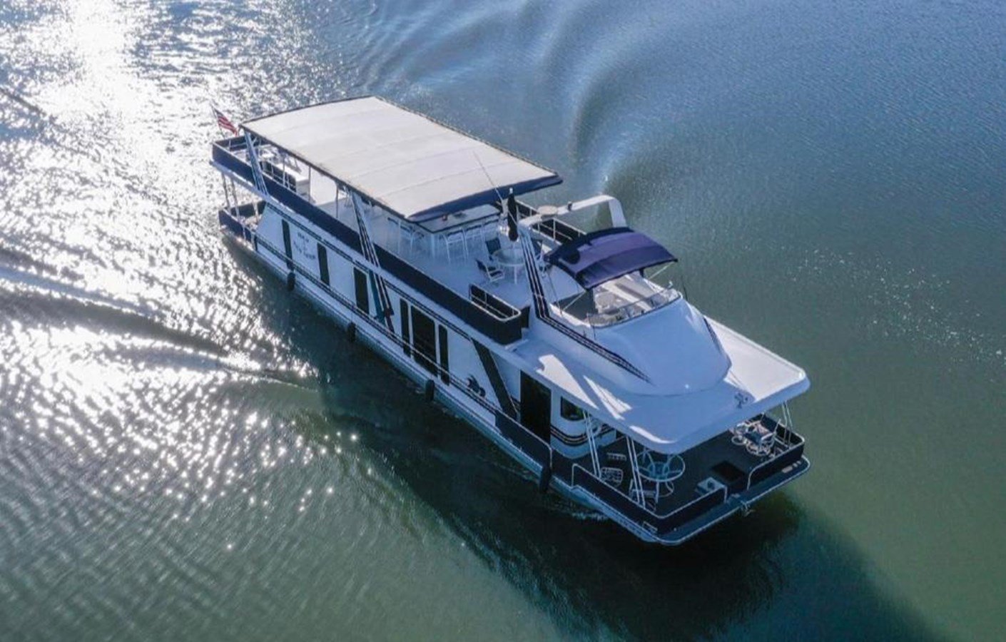 TYPES OF BOATS: DISCOVER 22 ESSENTIAL STYLES